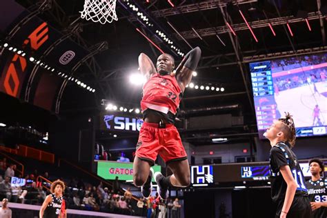 Somto Cyril Commits To Kentucky Wildcats Basketball A Sea Of Blue