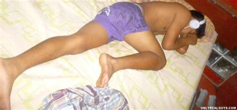 Onlyrealguys Drunk Straight Guys Caught Pin 24261926