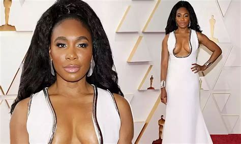 Oscars 2022 Venus Williams Risks Wardrobe Slip In Very Low Cut Dress