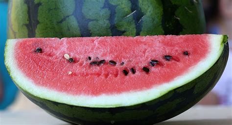 Ціни на кавуни знижуються скільки заплатимо за кілограм Dengi Ua