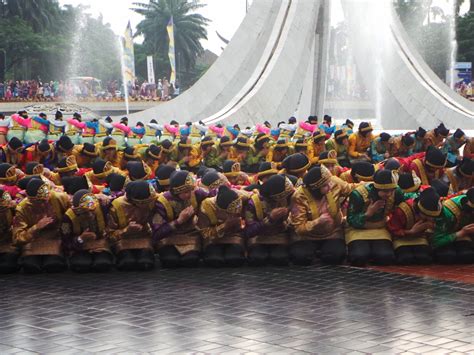 Tari Ratoh Jaroe Gerakan Harmoni Bernuansa Islami Indonesia Kaya