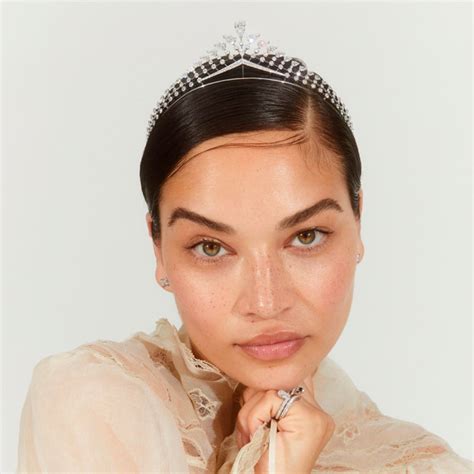 The History Of The Tiara Are Tiaras On Trend In
