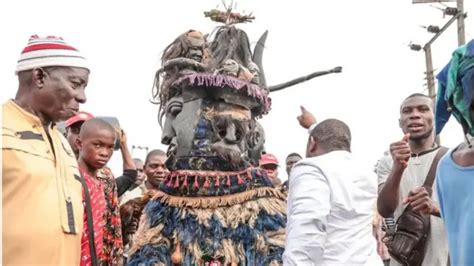 Igbo Masquerades Mmanwụ Dị ịche ịche Na Mgbe Ndị Igbo Ji Eti Ha Bbc