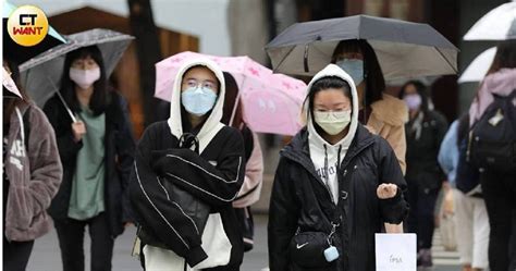 聖誕節冷氣團襲台全台濕冷「低溫下探10℃」連3天 跨年天氣出爐 生活 Ctwant