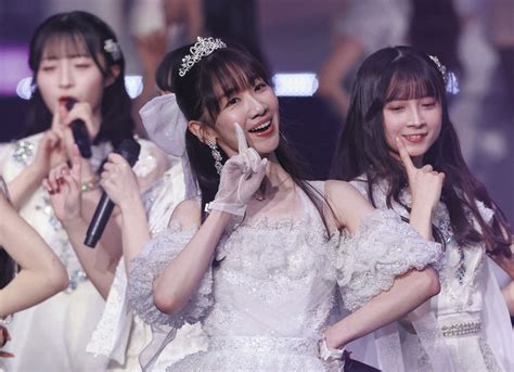 Akbを卒業する柏木由紀「結婚したいです」「周りから『できない』って言われますが」「募集中って書いておいてください」：中日スポーツ・東京中日スポーツ