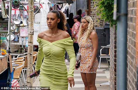 Eastenders Gina Knight Turns To Drugs As Her Sister Anna Steps Up The