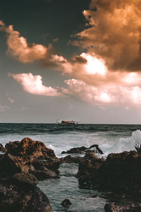 Эстетичное фото моря купить постер в Москве в интернет магазине «ПростоПостер