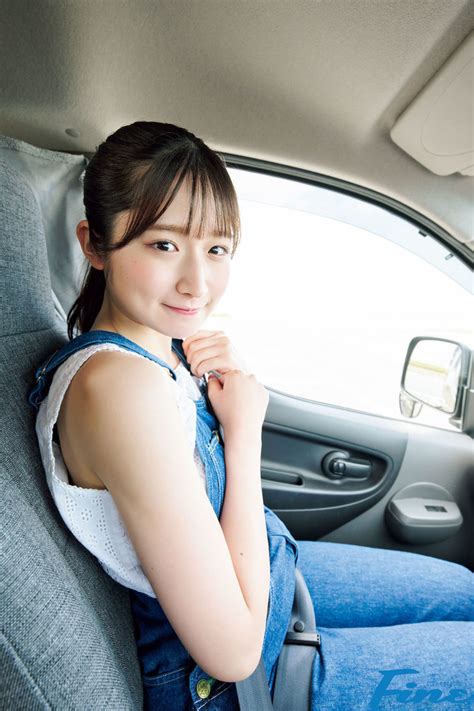 📸 画像：貝賀琴莉（ よーよーよー）『fine特別編集 Sunny Girl Vol 05 ゼロイチファミリアのアイドル大集合スペシャル