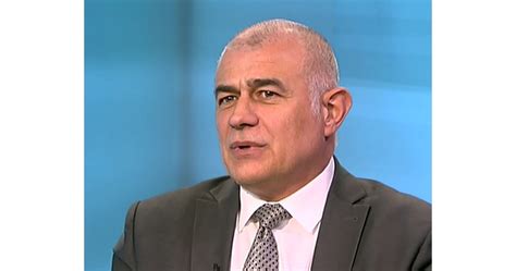 Министър Гьоков Защо да допълваме пенсии ако някой работи или има доходи