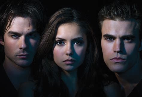 The Vampire Diaries Nuovo Poster Con Isobel E Altri Lost In A