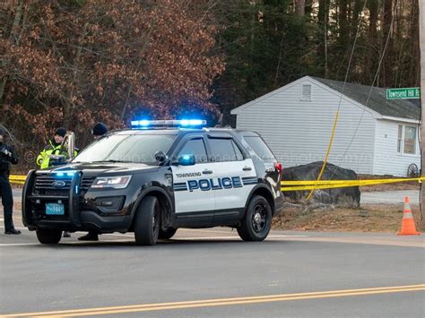Manhunt Through Nh Towns One Dead One Taken Into Custody In Nashua
