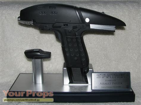 Star Trek V The Final Frontier Assault Phaser Master Replicas
