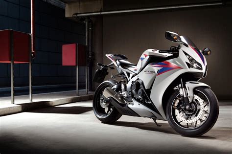 Honda Cbr Rr Wallpapers Wallpaper Cave