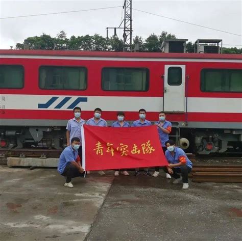 【两坚守 两实现】融入中心，为打好攻坚战贡献青春力量路外