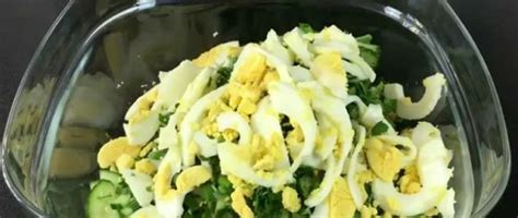 Нийслэл салатаас хэд дахин илүү гоё амттай салат хийх жорыг хүргэж байна Манайх энэ салатыг