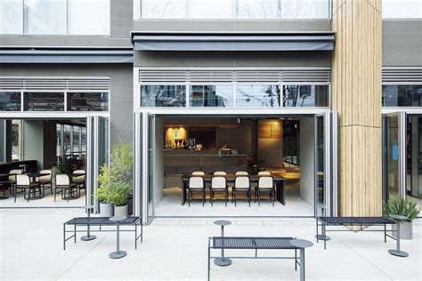 サポーズの手がけたブルーボトルコーヒーが代官山に。 カーサ ブルータス Casa Brutus