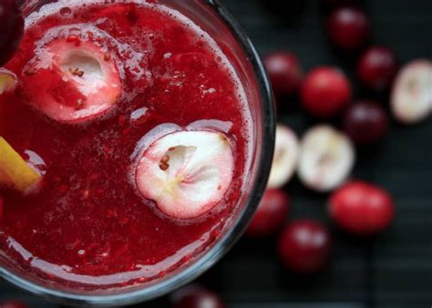 Cranberry Juicefive Amazing Health Benefits