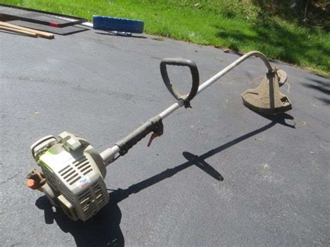 Echo GT 200R Gas String Trimmer Lambrecht Auction Inc