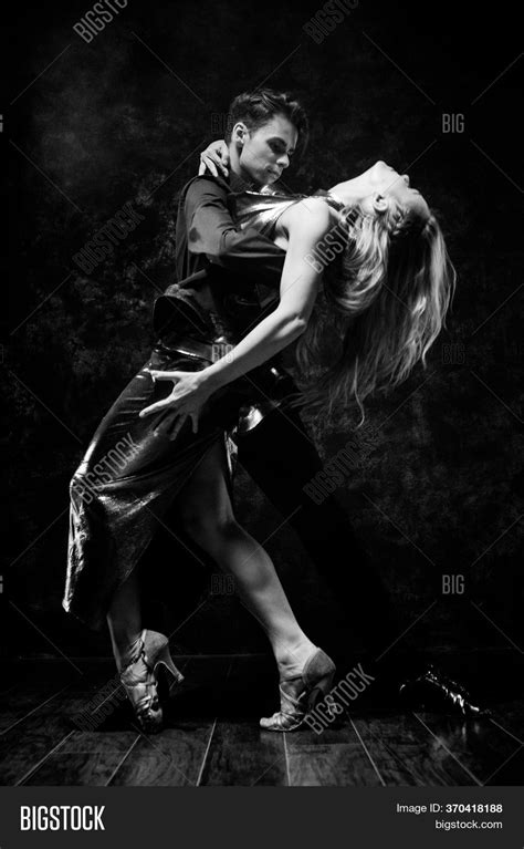 Black And White Photography Of Couples Dancing