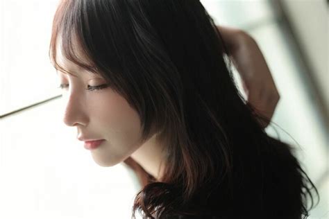 ㅇㅎㅂ 3월 마돈나로 데뷔하는 초대형 신인 Av 배우 볼텍스 게이밍