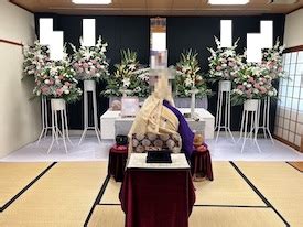 大阪市平野区にある市営斎場大阪市立瓜破斎場式場和室にて家族様だけで一日葬を執り行われた実例 家族葬葬儀なら大阪市民葬センター大阪市