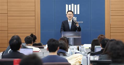 검찰 특수본부장 윤 대통령 피의자 입건