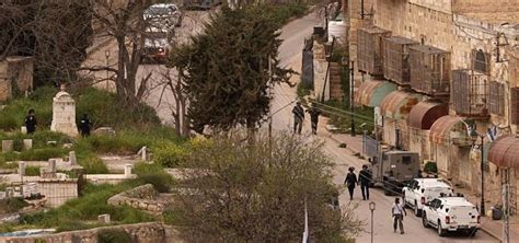 Israel Arrests 25 More Palestinians In West Bank Raids Anews