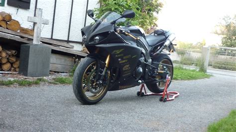 R1 Rn22 Big Bang Sound Yamaha Akrapovic No Db Eater Sound