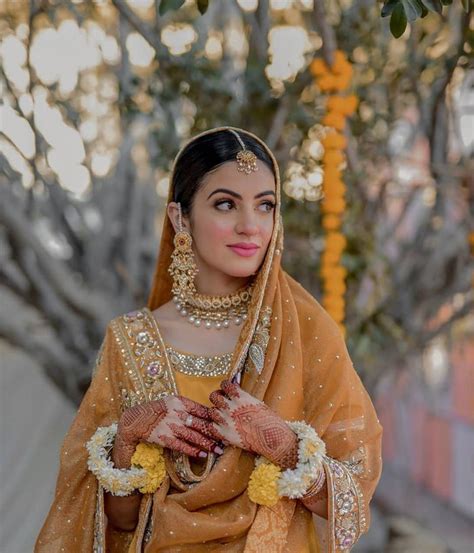 Pakistani Mehndi Dresses