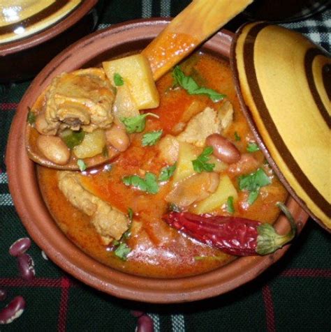 Как само ухае вълчи гювеч с шарен боб свински ребра и картофи За Жената