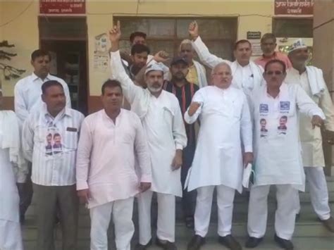 बोली गन्ने का बकाया भुगतान दिलाए सरकार आर्थिक तंगी से जूझ रहे किसान