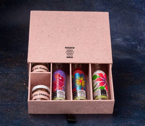 Caja Artesanal Regalo De Mezcal Quiéreme Mucho Oaxacaxamor