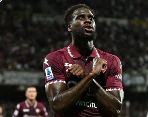Serie A La Salernitana Réclame 20 M Deuros à Boulaye Dia