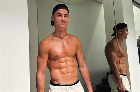 Cristiano Ronaldo Kesulitan Mencari Koki Pribadi Dengan Gaji Rp 90 Juta