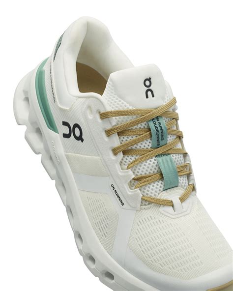Womens Cloudrunner 2 Black On United States