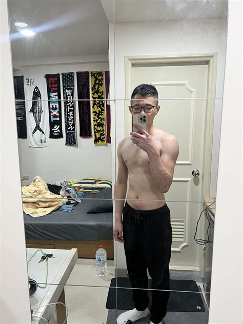 003 On Twitter 雖然是兩個月前的照片 但還是貼一下 應該有長肉吧🥺🥹
