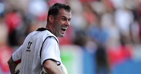Jamie Carragher Reveals His Wifes Method Of Helping Him Cook Dinner