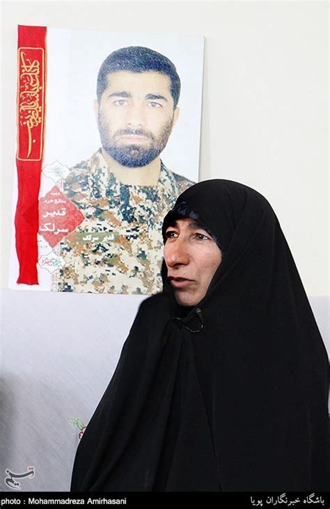 شهید مدافع حرمی که دستان روغنی پدرش را با افتخار می بوسید تسنیم