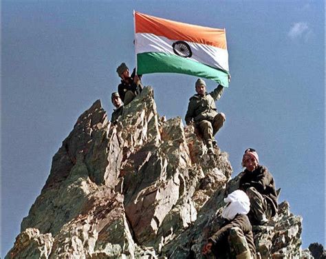 कारगिल विजय दिवस 20 साल पहले जब भारतीय सेना के शौर्य के आगे Pak ने
