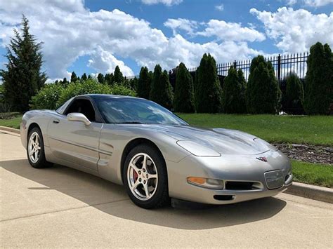 2000 Chevrolet Corvette Guide Specs Photos Colors Options And More