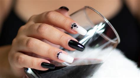 Everything You Need To Know About Polygel Nail Extensions
