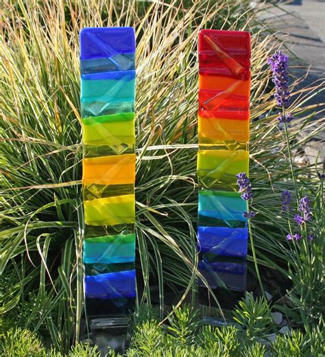 Garden Art Fused Glass Totem Stake Blue Vivaterra Glass Garden