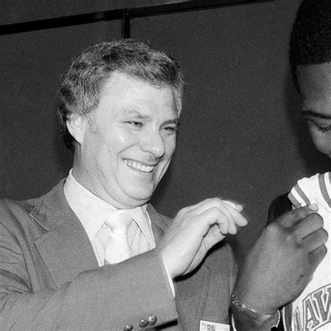Dallas Mavericks To Retire Mark Aguirres No 24 Jersey