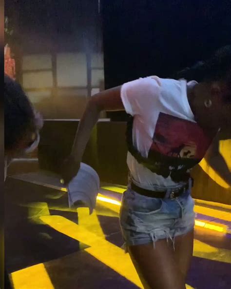 Multishow On Twitter A IzaReal Sou Eu Tentando Sair Ileso Das