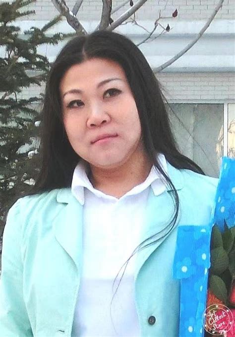 Qui Est Lartiste Xiaoxia Yang Découvrez La Sur Art Collect ® Store