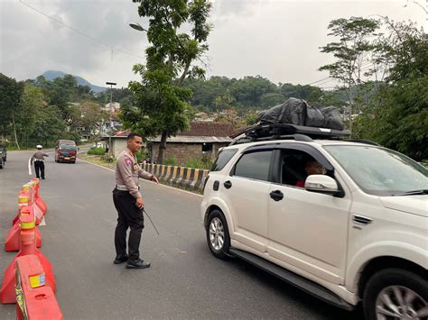 Arus Mudik Ini Titik Simpul Kemacetan Di Jalur Selatan Jabarekspres