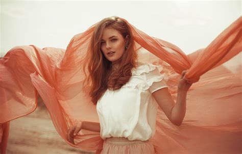 Download Wallpaper Look Girl Pose Red Anne Hoffmann Section Girls