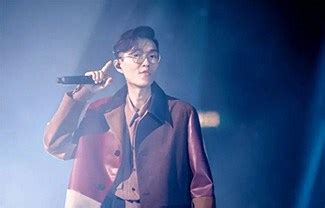 春风吹吉他谱 原版方大同歌曲 简单A调指弹曲谱 高清六线乐谱教学 吉他谱 中国曲谱网