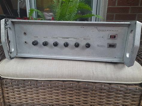 1976 Traynor Mono Block B Bass Head Reverb