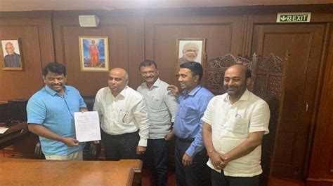 Goa Cm Pramod Sawant Drops Dy Cm Sudin Dhavalikar From Cabinet After 2